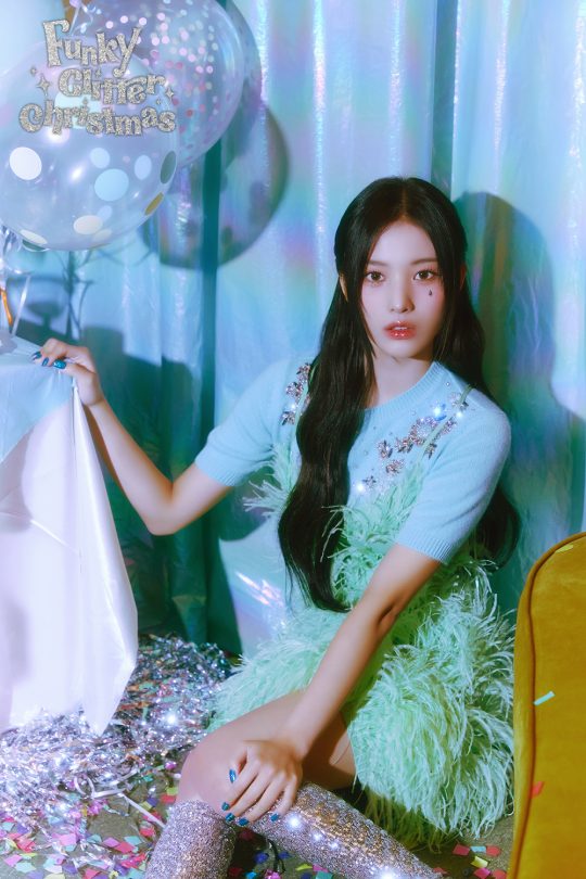 Update: NMIXX Gets Ready For The Holidays In Magical MV Teaser For "Funky Glitter Christmas ...