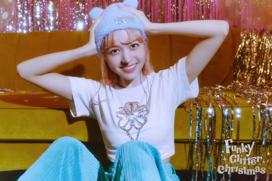 Update: NMIXX Gets Ready For The Holidays In Magical MV Teaser For "Funky Glitter Christmas ...