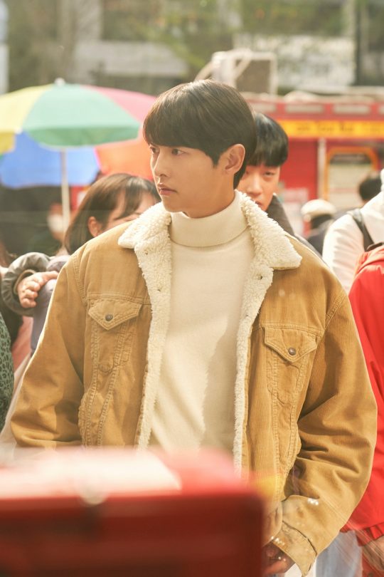 Song Joong Ki Is Surprised To Run Into Shin Hyun Been As College ...