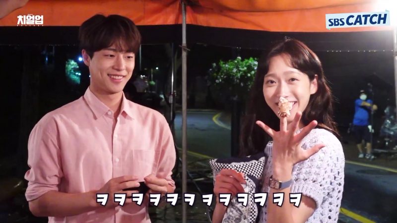 Watch: Bae In Hyuk and Han Ji Hyun Navigate The Perfect Angle For Their ...