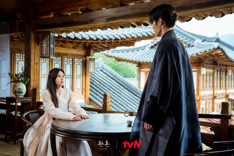 Lee Jae Wook Holds Go Yoon Jung Close In “Alchemy Of Souls Part 2” | Soompi