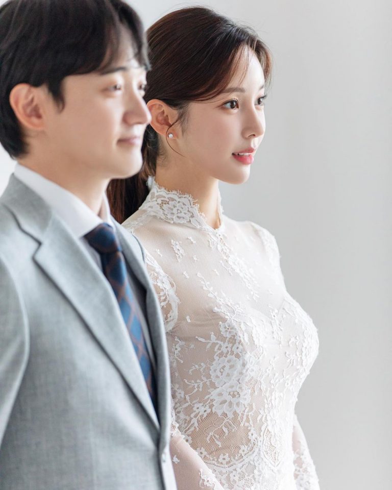 "True Beauty" Webtoon Author Gets Married + Shares Gorgeous Wedding ...