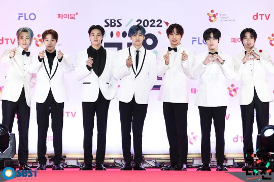 Stars Light Up The Red Carpet At 2022 SBS Gayo Daejeon | Soompi