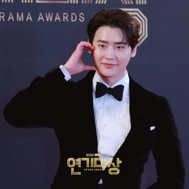 Stars Rock The Red Carpet At The 2022 MBC Drama Awards | Soompi