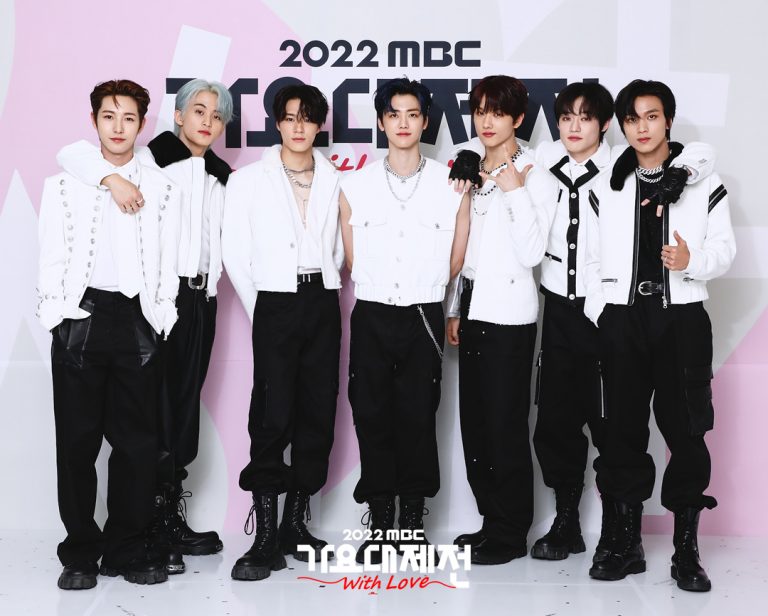 Artists Pose For The Photo Wall At The 2022 MBC Music Festival | Soompi
