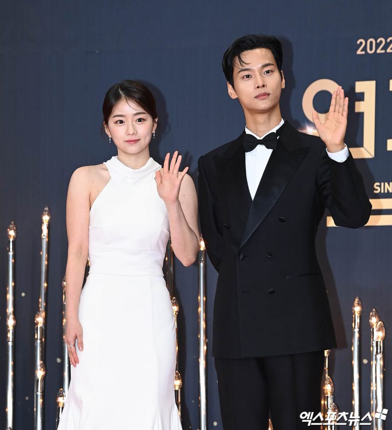 Actors Shine On The Red Carpet For The 2022 KBS Drama Awards | Soompi