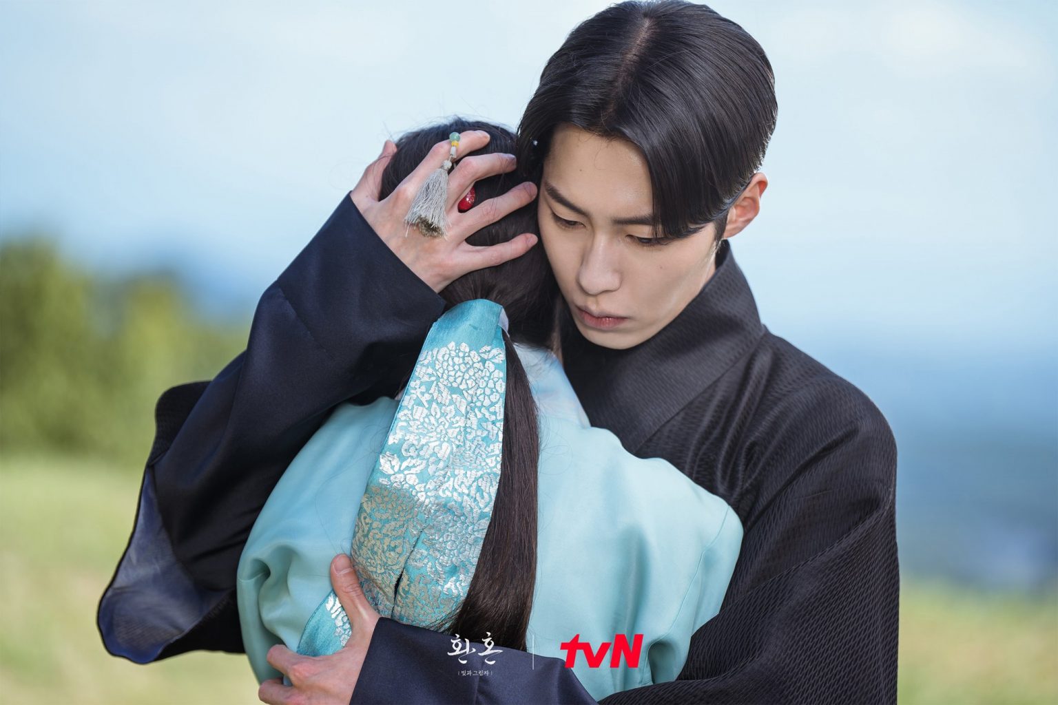 Lee Jae Wook And Go Yoon Jung Share A Romantic Reunion In "Alchemy Of Souls Part 2" | Soompi