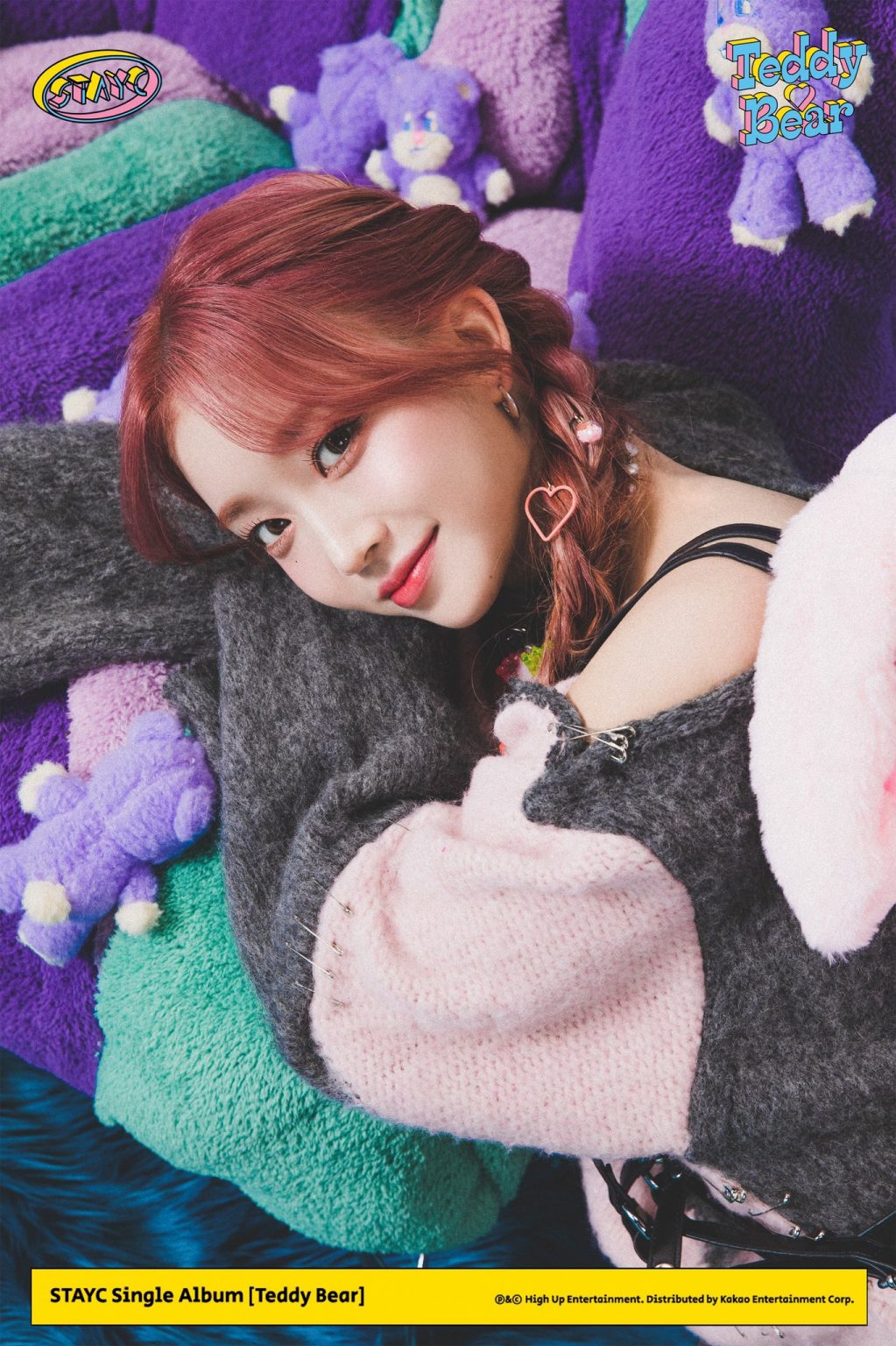 Watch: STAYC Is Like An Adorable "Teddy Bear" In Charming Comeback MV | Soompi