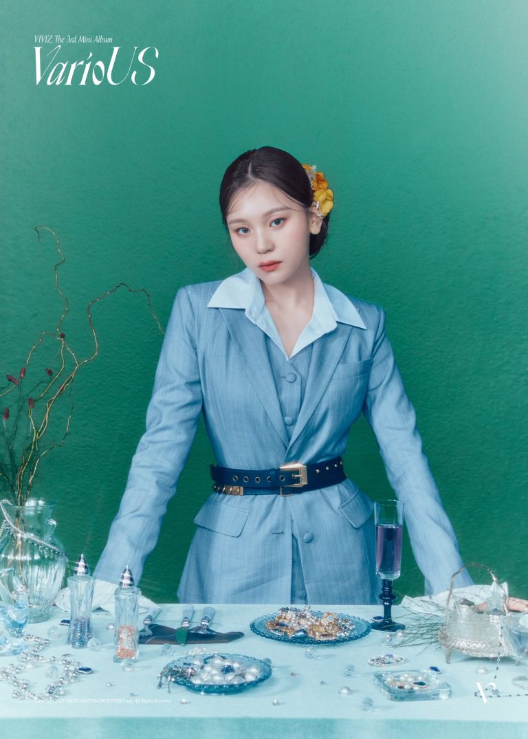 Watch: VIVIZ Is Classy And Sharp In Charismatic Comeback MV For "PULL UP" | Soompi