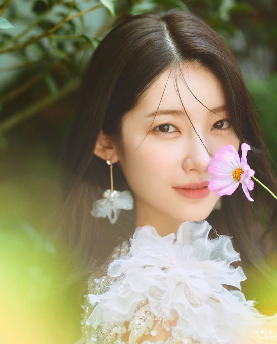 Yukika And MAP6's Minhyuk Make A Beautiful Couple In New Wedding Photos | Soompi