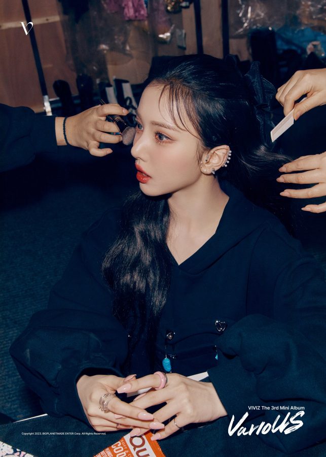 Watch: VIVIZ Is Classy And Sharp In Charismatic Comeback MV For “PULL UP” | Soompi