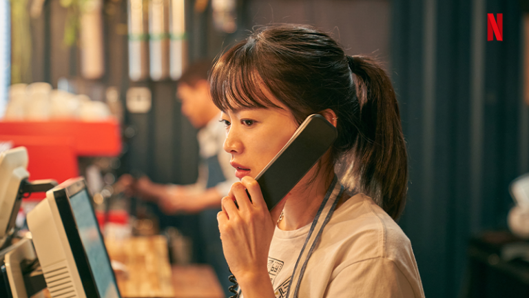 Chun Woo Hee Becomes Im Siwan's Target After Losing Her Smartphone In "Unlocked" | Soompi