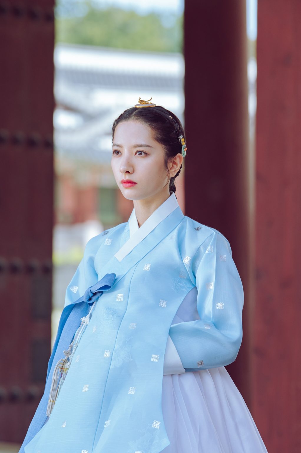 WJSN's Bona Transforms Into A Princess Seeking Revenge For Her Father ...