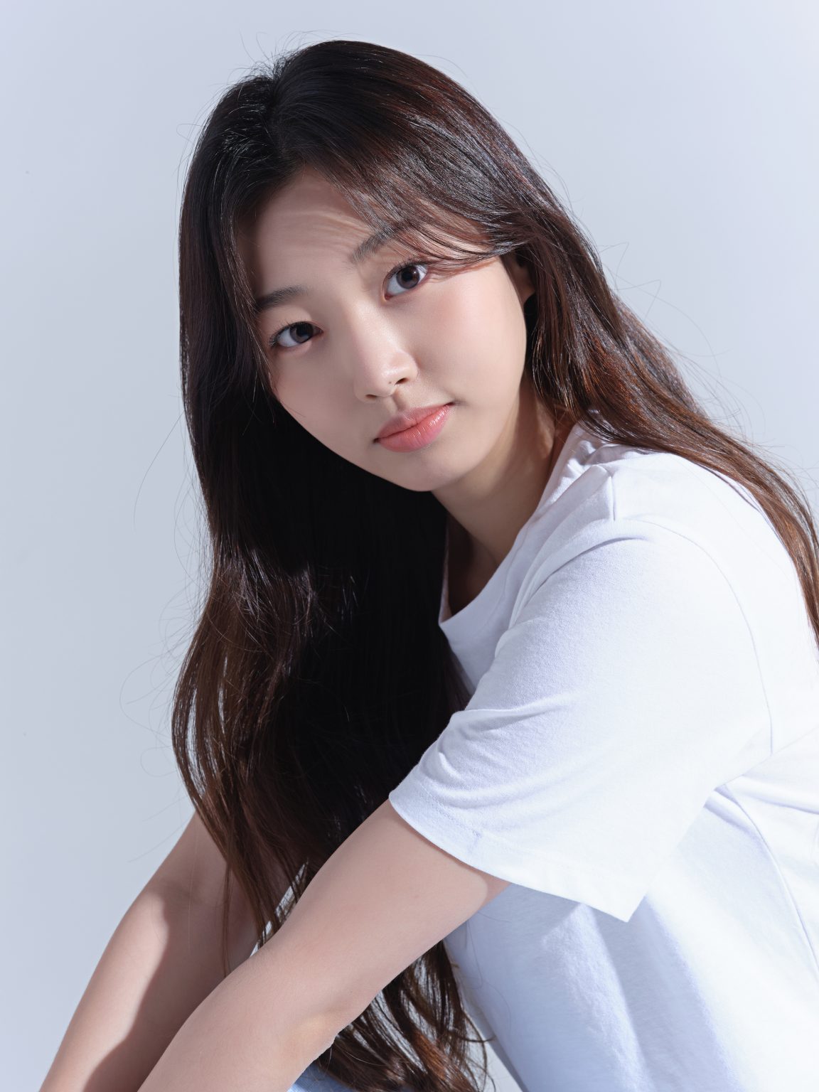 Lee Ha Eum, Sister Of TWICE's Jihyo, Signs With Starhaus Entertainment ...