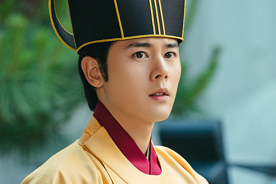 Kim Dong Jun Is A Tolerant King In Upcoming Historical Drama | Soompi
