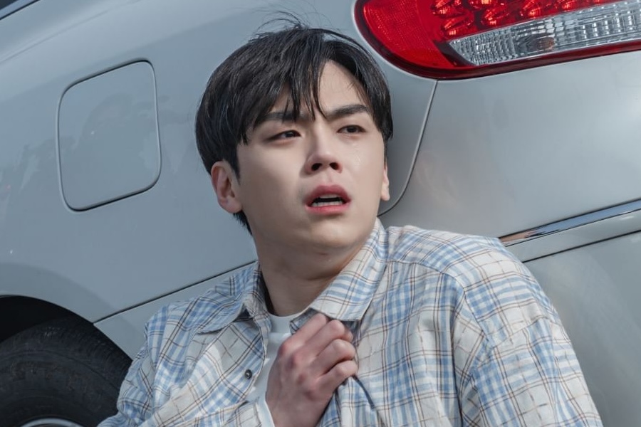 Kim Do Hoon Collapses After An Unexpected Accident In New Thriller ...