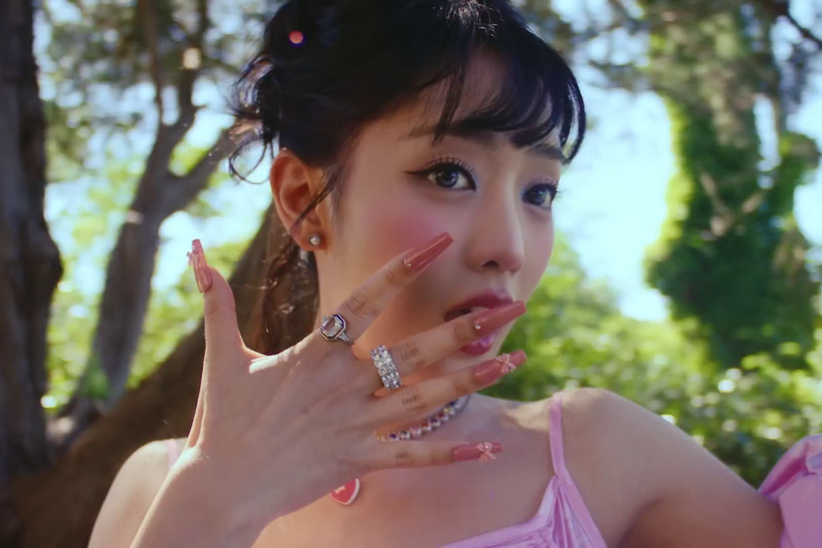 Update: (G)I-DLE's Minnie Drops Lovely MV Teaser For Upcoming Solo Title Track "HER" | Soompi