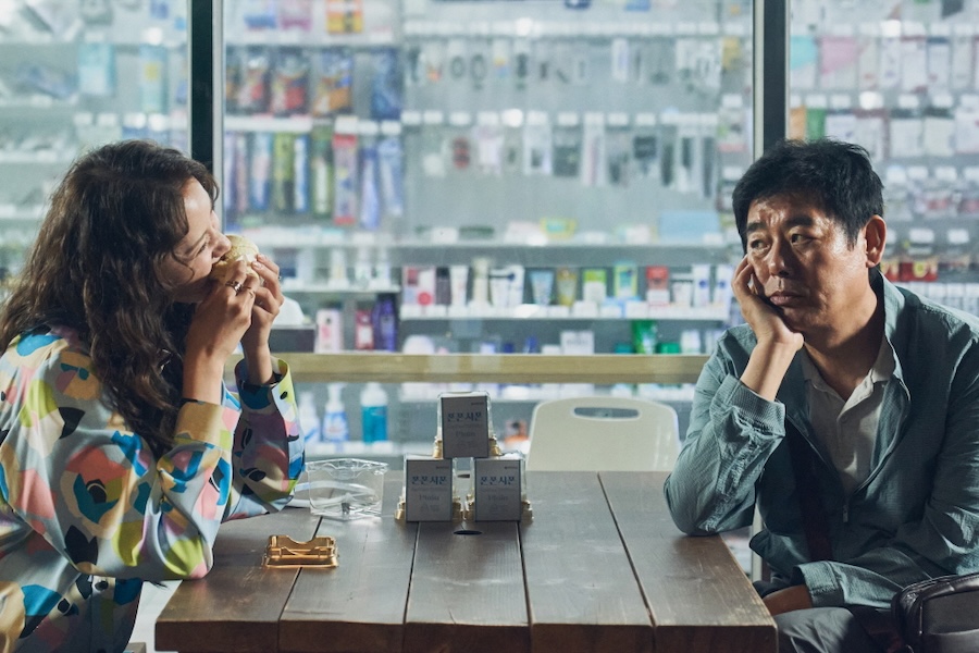 Sung Dong Il Is A Loving Father Who Gives Everything To Protect His Daughter Lim Yoona's Secret ...