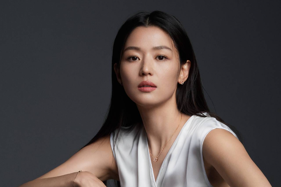 Jun Ji Hyun's agency has issued a statement addressing the cancellation of her Chinese ...