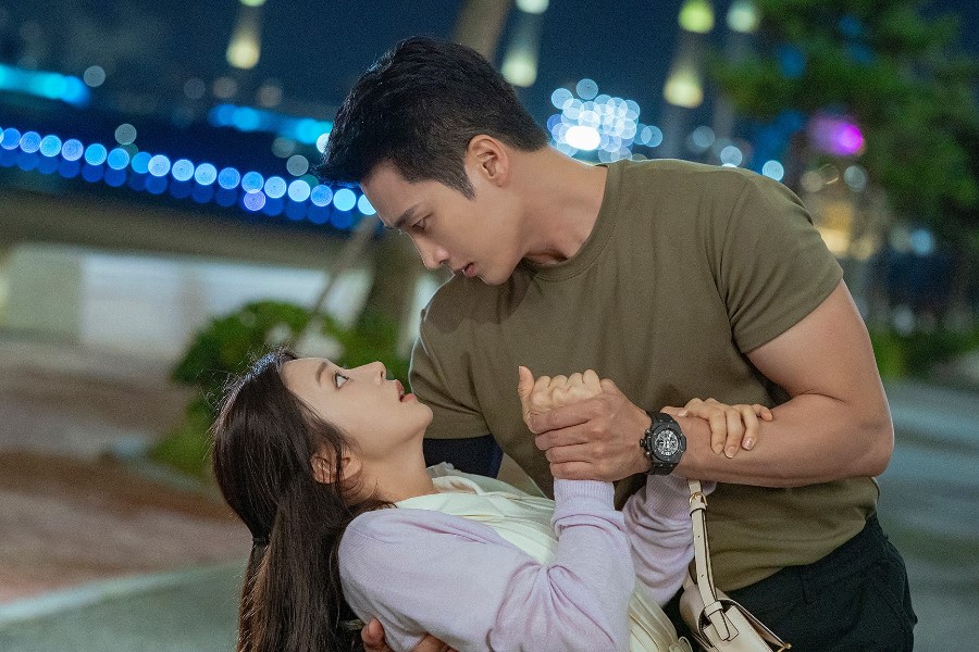 Lee Joo Bin Is Stunned By Ahn Bo Hyun’s Intimate Gesture In New Drama ...