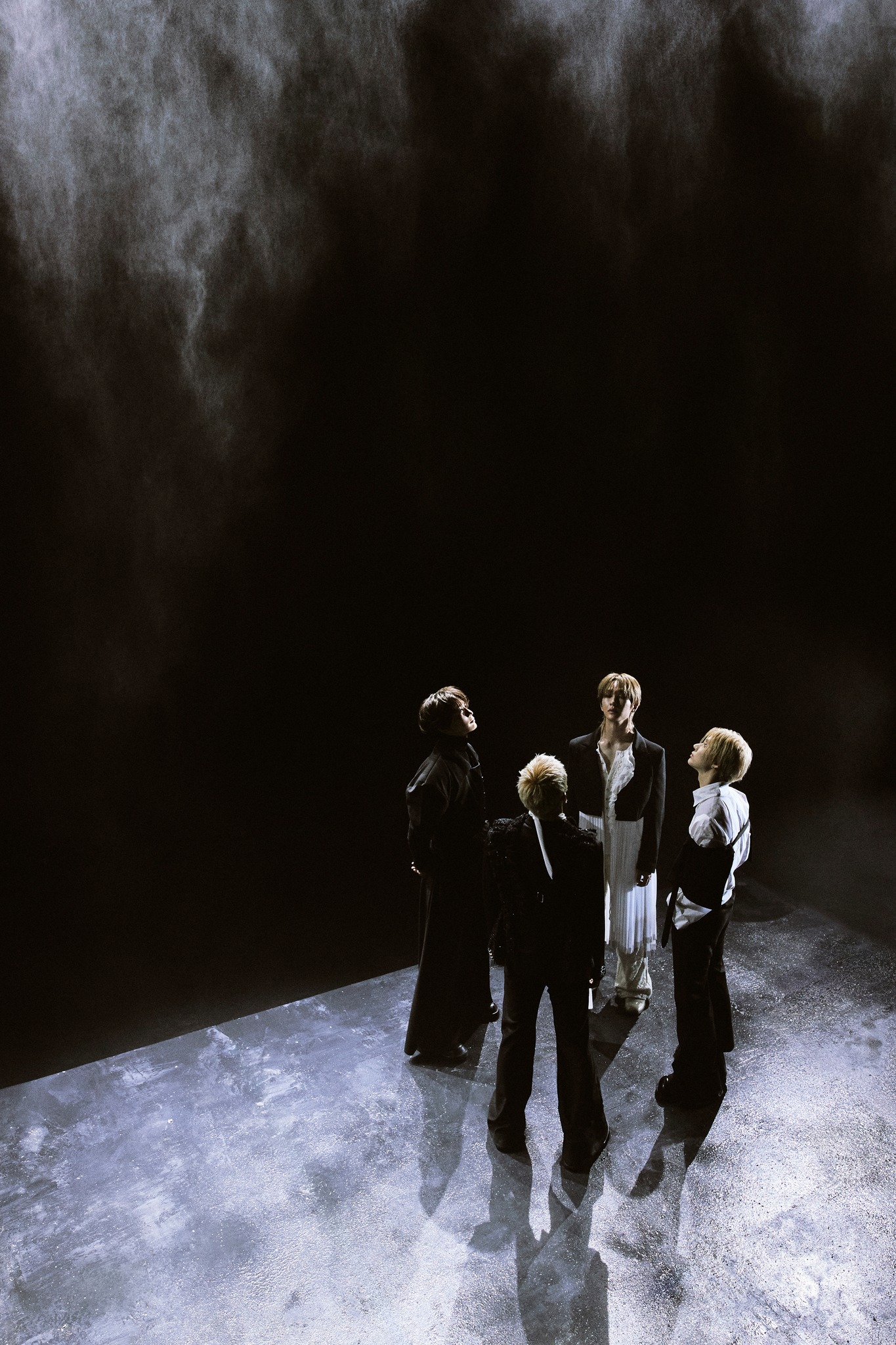 Watch: SHINee Finds A Complete Form Of Love In “Atmos” Comeback MV | Soompi