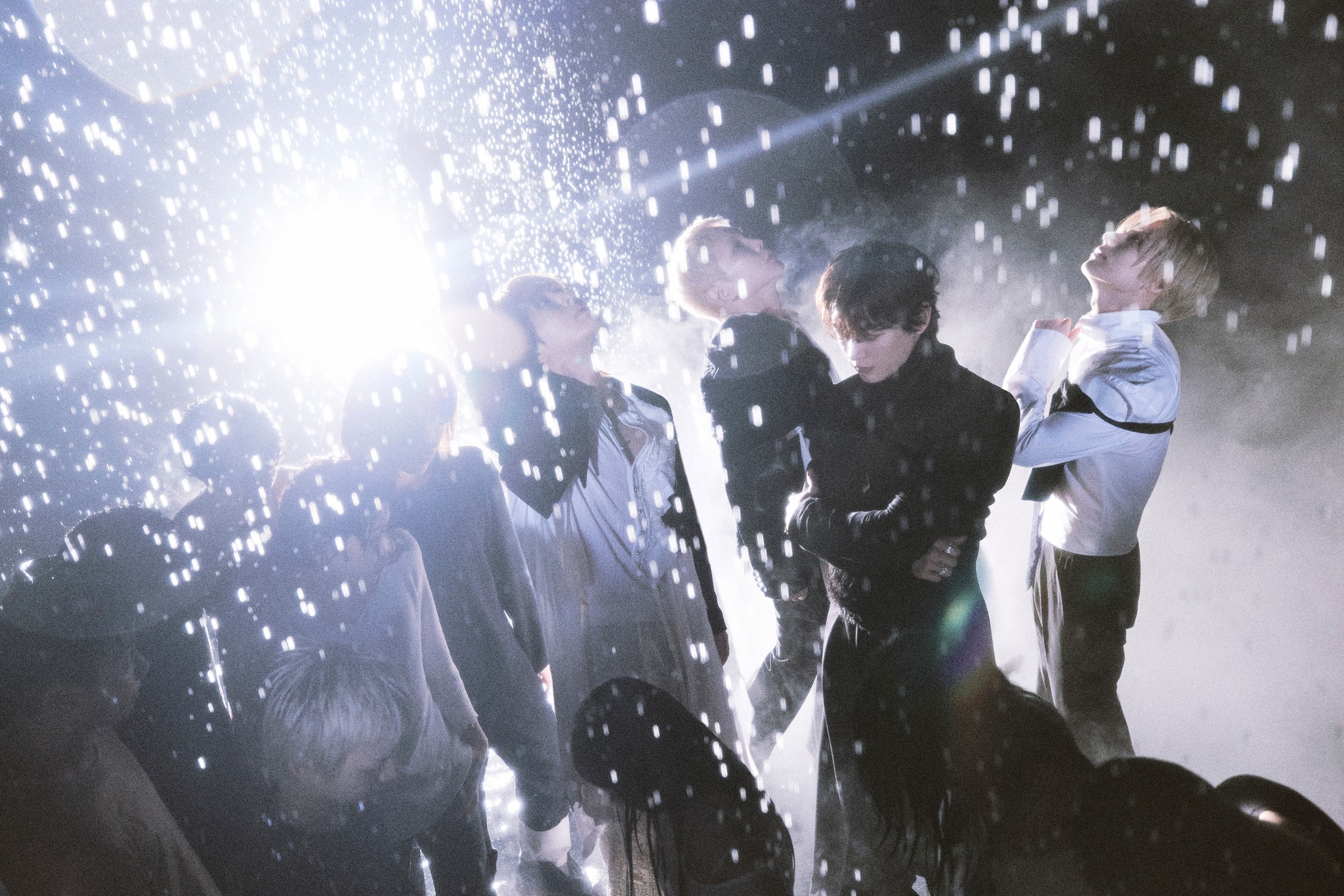 Update: SHINee Unveils Atmospheric Mood Sampler For "Atmos" Comeback ...