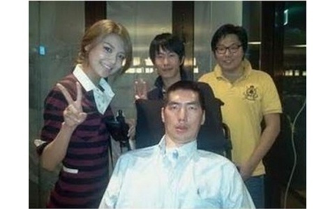 Sooyoung And Tiffany With Park Seung-il At Movie Premiere And His Inspiring Story So Far | Soompi