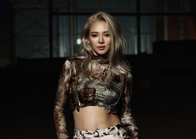 Hyoyeon revela planes para la primera presentación de “Mystery ...