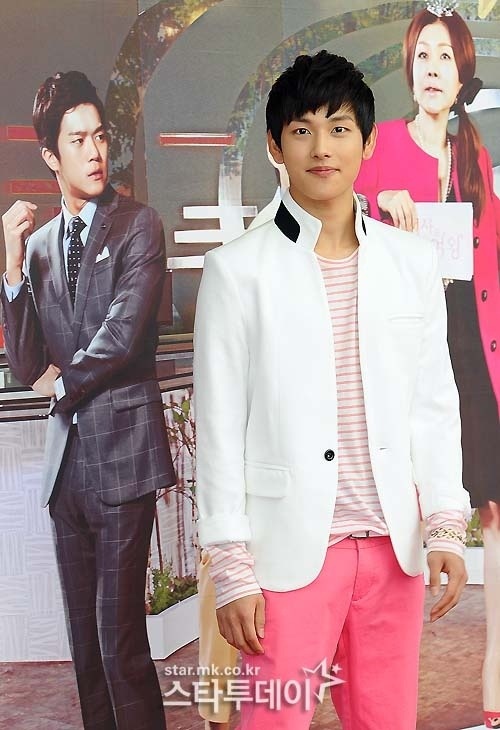 Lim Si Wan Shows Success in His First Sitcom "Standby" | Soompi